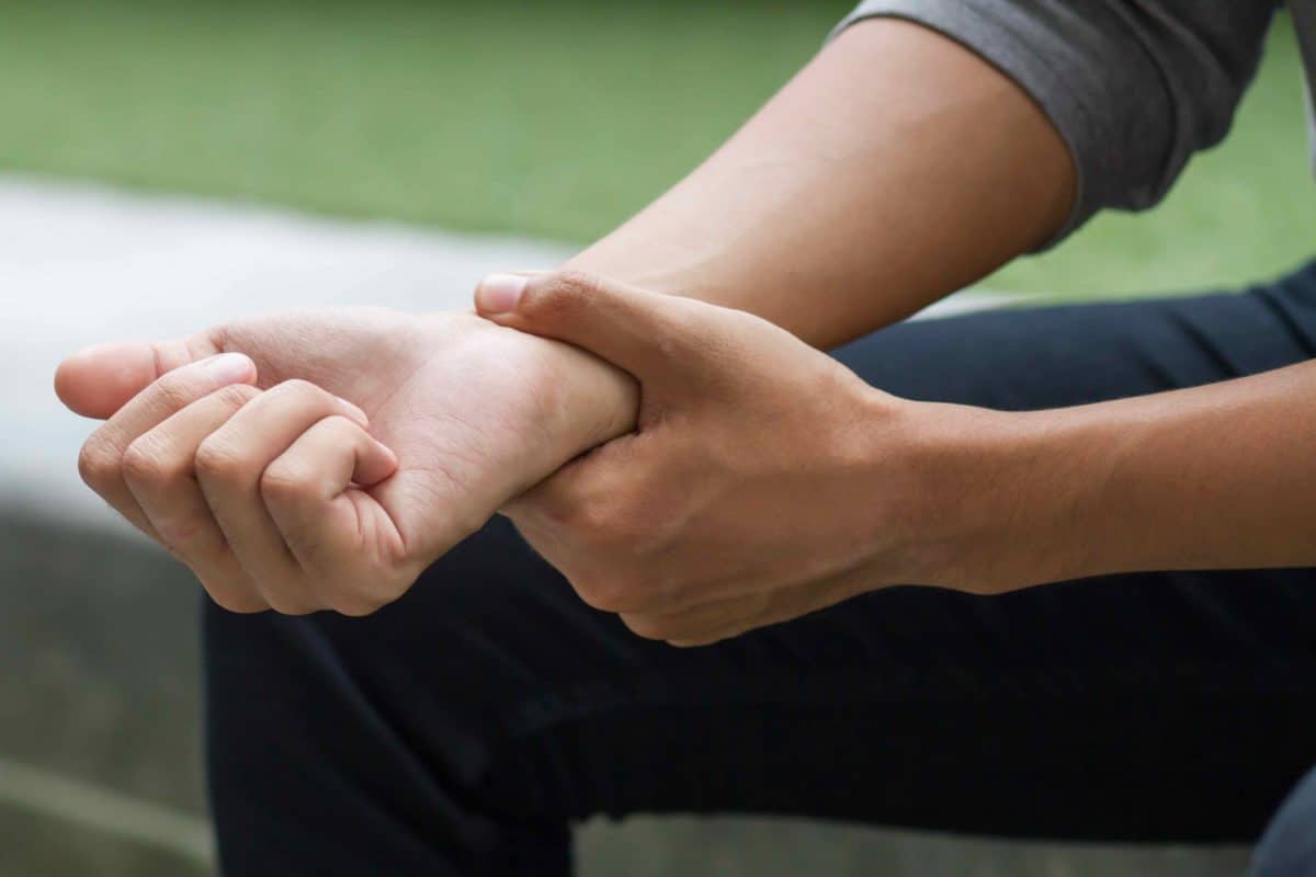 Wrist Pain? Learn About The Wrist Pain Treatment Options Available
